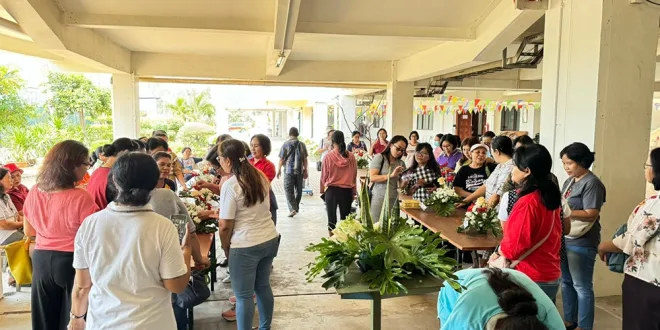 Kegiatan Sosialisasi Dekorasi Altar Gereja Santa Clara – Santa Clara Bekasi